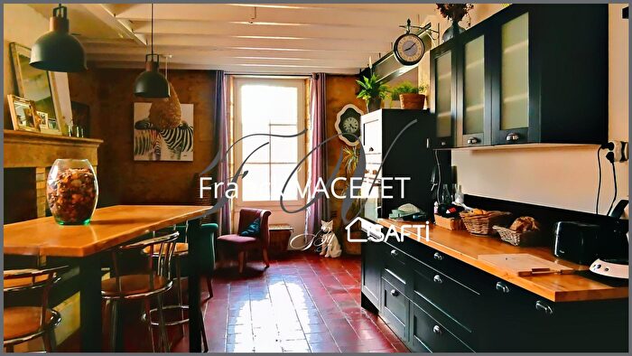 Maison à vendre - Floudès - 6 pièces - 3 chambres