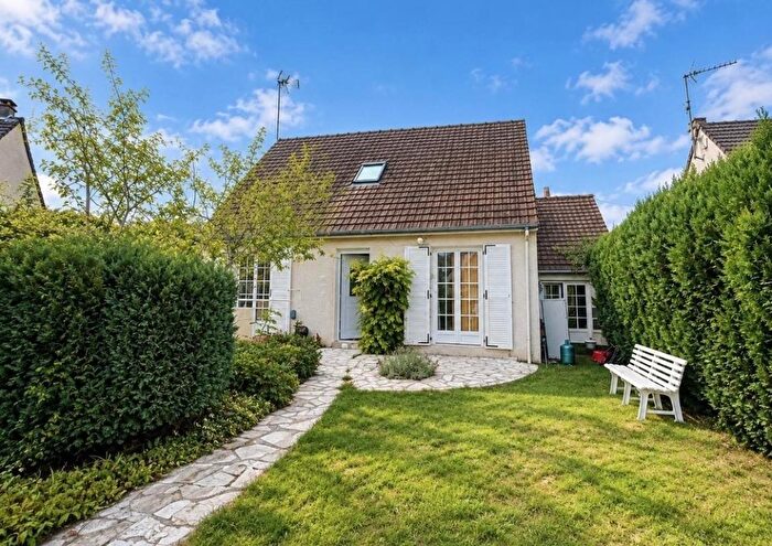 Maison 9 pièces à vendre à Orry-la-Ville
