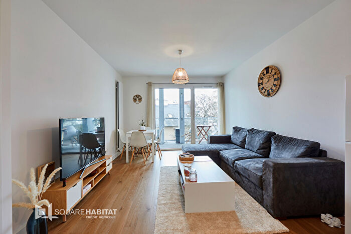 Appartement à vendre - Quartiers Centre, Colombier - 2 pièces - 1 chambre