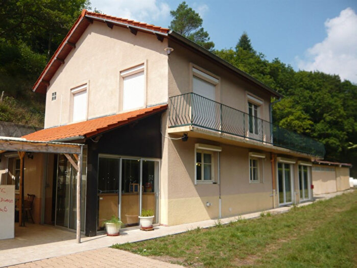 Maison 4 pièces à Les Ancizes-Comps, à vendre