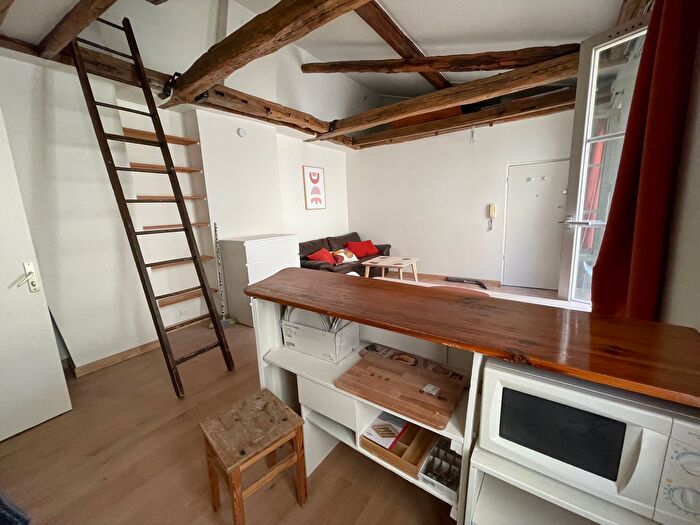 Appartement à louer - Paris e , Télégraphe, Pelleport, Saint-Fargeau - 1 pièce