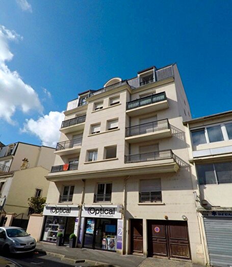 Appartement à louer - Juillet Zola, Alfortville - 1 pièce