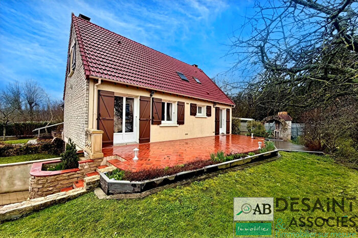 Maison à vendre - Condé-Sainte-Libiaire - 6 pièces - 4 chambres