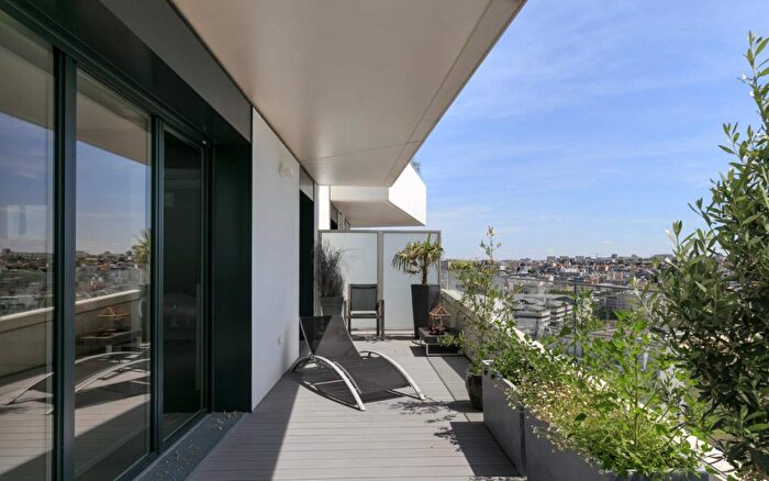 Appartement à vendre - Marseille e , Sainte-Marguerite - 5 pièces - 4 chambres