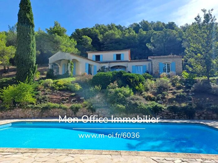 Maison 7 pièces à vendre à Rognes