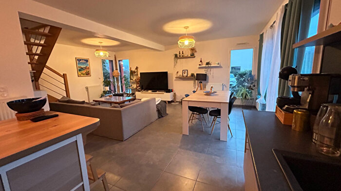 Maison à vendre - Chavagne - 4 pièces - 3 chambres