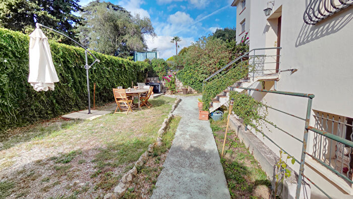 Appartement à vendre - Cannes, Prado, République - 3 pièces - 2 chambres