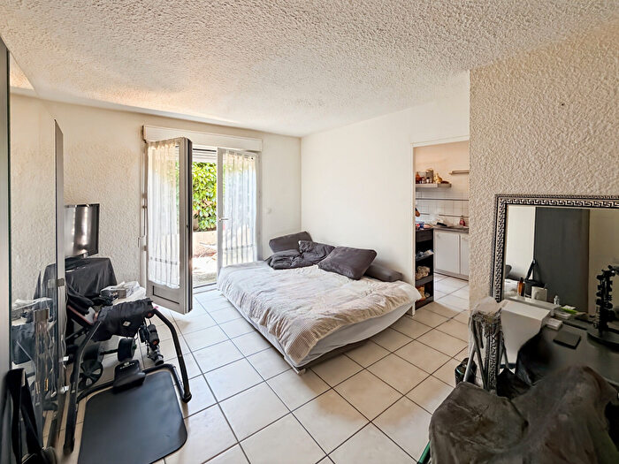 Appartement 1 pièce à vendre - Mantes-la-Jolie, Centre-ville