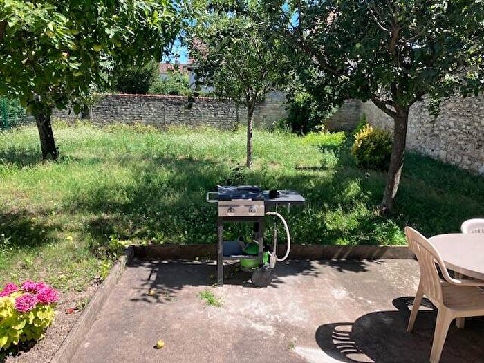 Appartement à louer - Abattoirs, Dijon - 1 pièce
