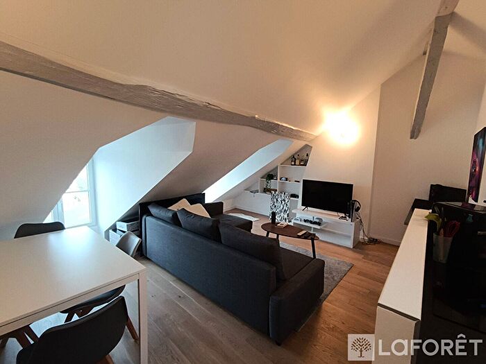 Appartement à louer - Manufacture-Brimborion-SEL-Division Leclerc, Sevres - 2 pièces - 1 chambre