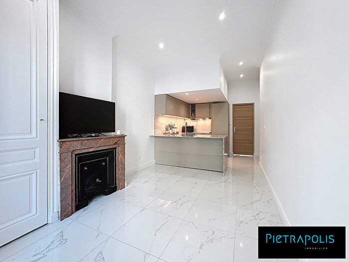 Appartement à vendre - Lyon e  - 2 pièces - 1 chambre