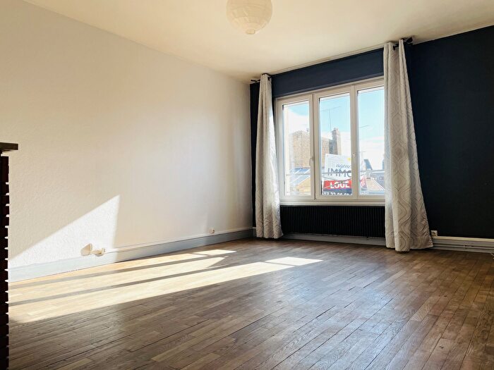 Appartement à louer - Amiens - 3 pièces - 2 chambres