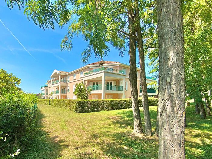 Appartement à louer - Vourles - 2 pièces - 1 chambre