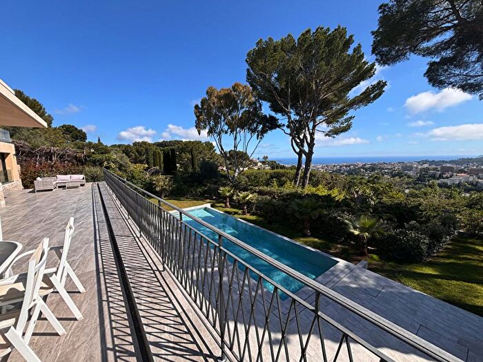 Maison à vendre - Mougins, Font Neuve, Saint-Basile, Fontmerle, Nartassière - 7 pièces - 6 chambres