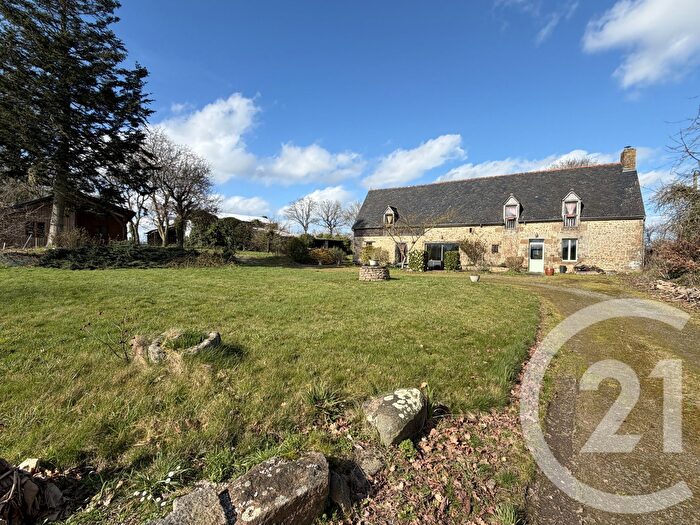 Maison à vendre - Cuguen - 6 pièces - 4 chambres