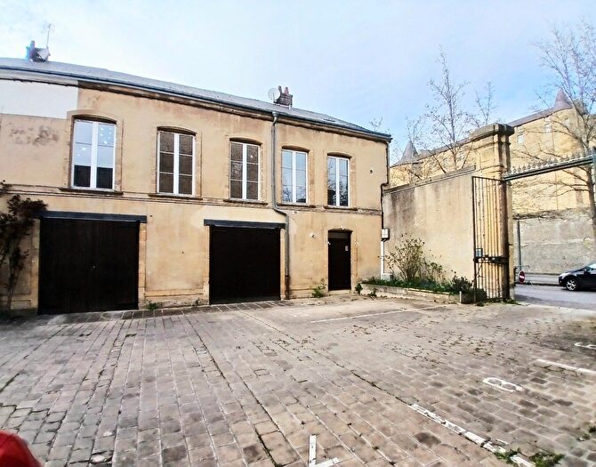 Maison à vendre - Sedan, Centre-ville - 5 pièces - 3 chambres
