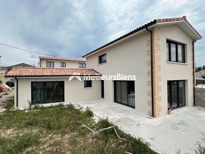 Maison 4 pièces à Lugon-et-l'Île-du-Carnay, à vendre