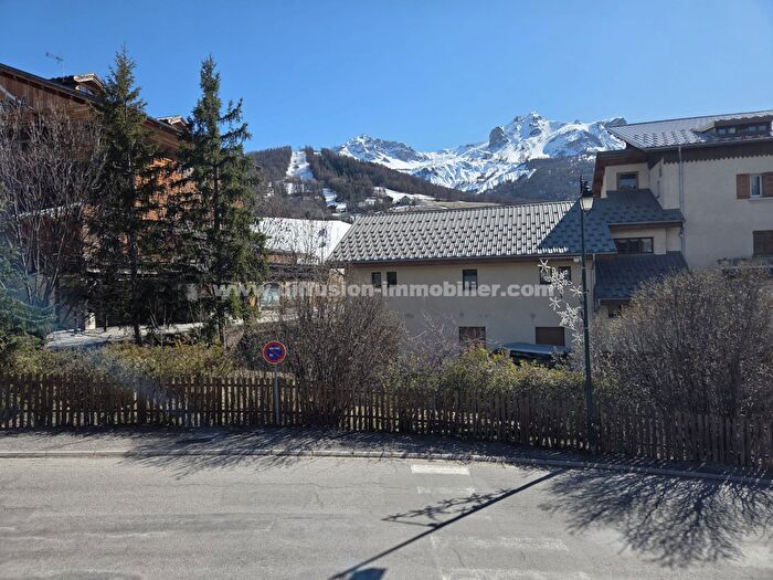 Enchastrayes - Appartement 1 pièce à vendre