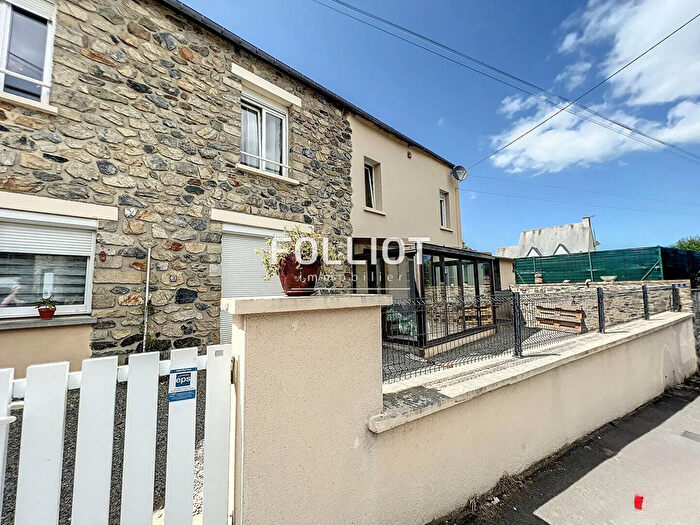 Maison à vendre - Saint-Sauveur-Lendelin - 5 pièces - 3 chambres