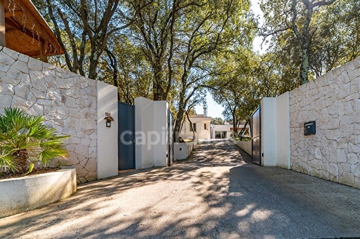 Maison à vendre - Saint-Jean-de-Cornies - 9 pièces - 6 chambres