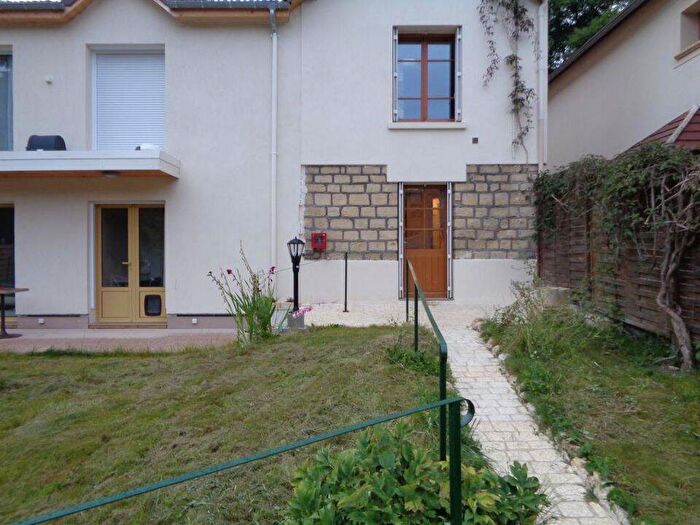 Gressets-Centre-Garenne-Bechevet, La Celle-Saint-Cloud : Appartement 1 pièce à louer