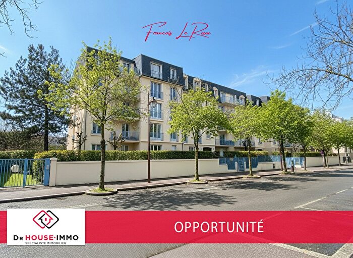 Appartement à vendre - Mantes-la-Jolie, Centre-ville - 2 pièces - 1 chambre