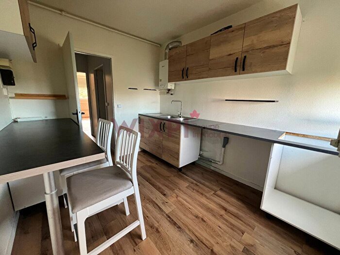 Appartement à louer - La Métare Le Portail Rouge, Saint-Étienne - 4 pièces - 3 chambres