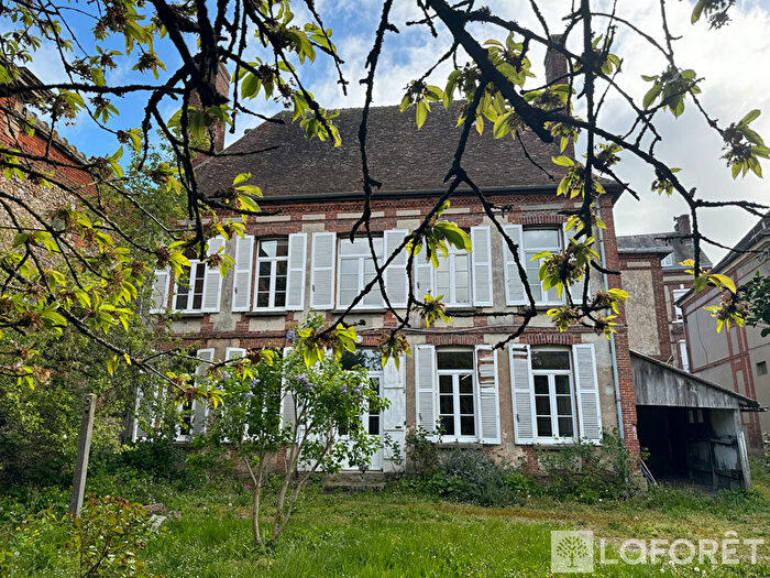 Maison à vendre - LAigle - 11 pièces - 6 chambres