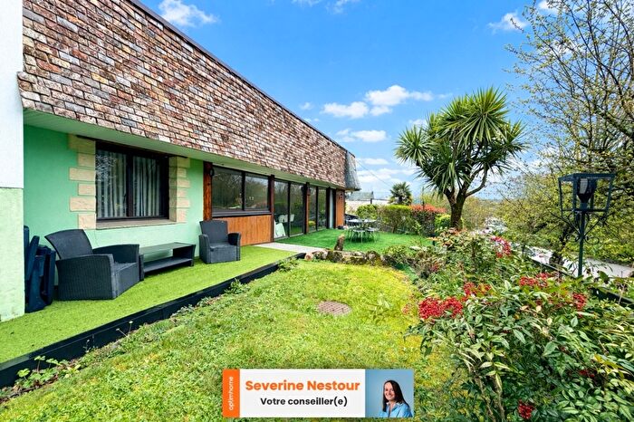 Maison à vendre - Inzinzac-Lochrist - 6 pièces - 3 chambres