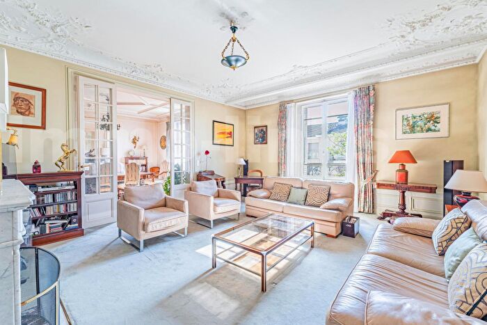 Appartement 4 pièces à vendre à Charenton-le-Pont, Centre ancien