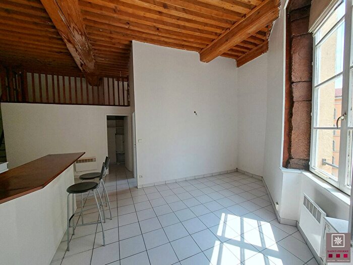 Appartement 1 pièce à Saint Vincent, Lyon 1er arrondissement, à louer