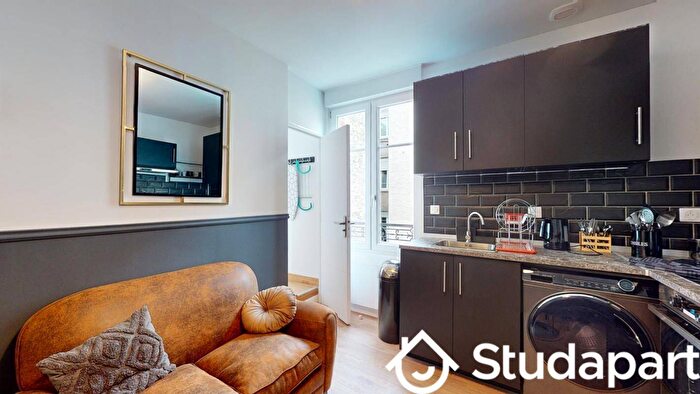 Appartement à louer - Clairmarais-Charles Arnould, Reims - 1 pièce - 1 chambre