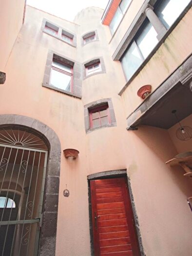 Maison à vendre - Riom, Centre-ville - 5 pièces - 4 chambres