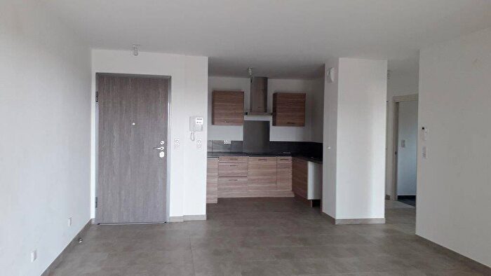 Ville-di-Pietrabugno : Appartement 3 pièces à louer