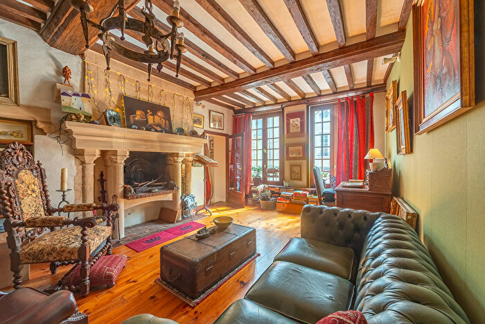 Maison à vendre - Bayeux, Centre-ville, Saint-Jean - 10 pièces - 5 chambres