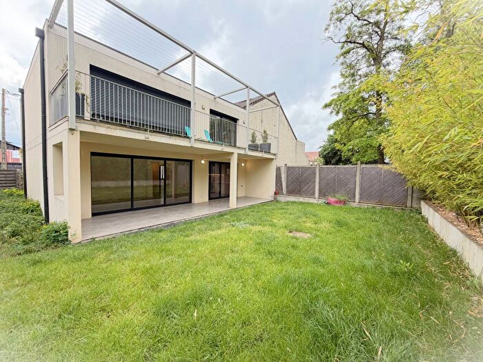 Appartement à louer - Bonneville, Méry-sur-Oise - 3 pièces - 2 chambres
