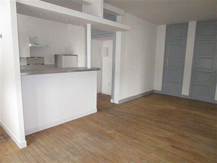 Appartement à louer - Égletons - 3 pièces - 2 chambres