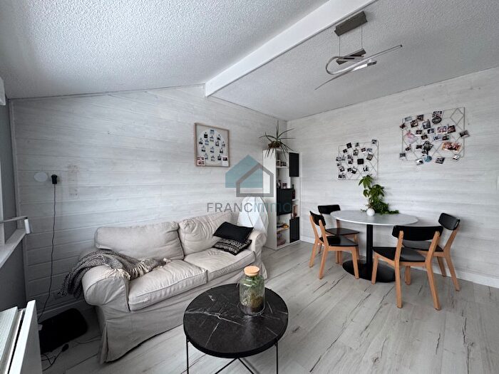 Appartement à louer - Charquemont - 2 pièces - 1 chambre