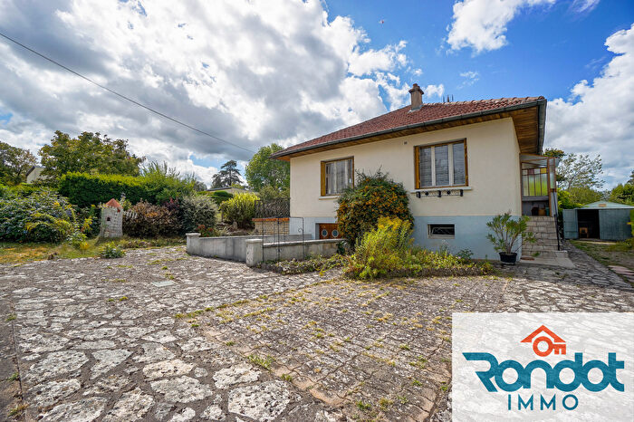 Maison 5 pièces à vendre à Is-sur-Tille
