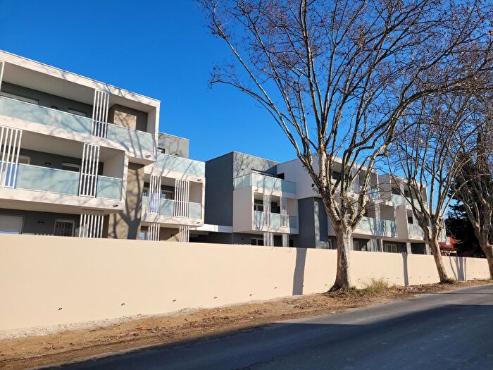 Appartement à louer - Béziers, Perch des Moulins, Font Neuve, Terries - 2 pièces - 1 chambre