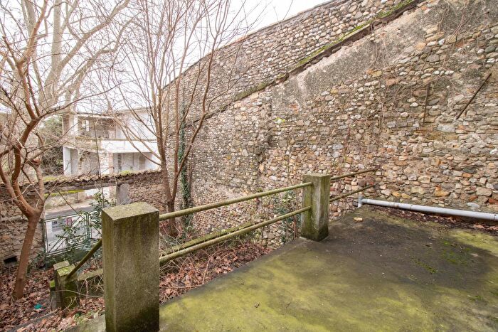 Maison à vendre - Lézan - 7 pièces - 4 chambres