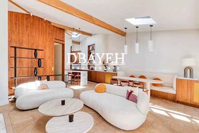 Paris 4ème, Les Iles : Appartement 4 pièces à vendre