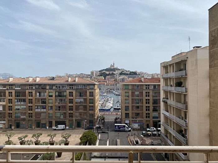 Marseille 2ème, Hôtel de ville : Appartement 4 pièces à louer