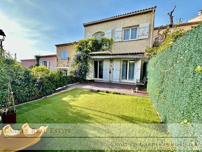 Villeneuve-Loubet - Maison 5 pièces à vendre