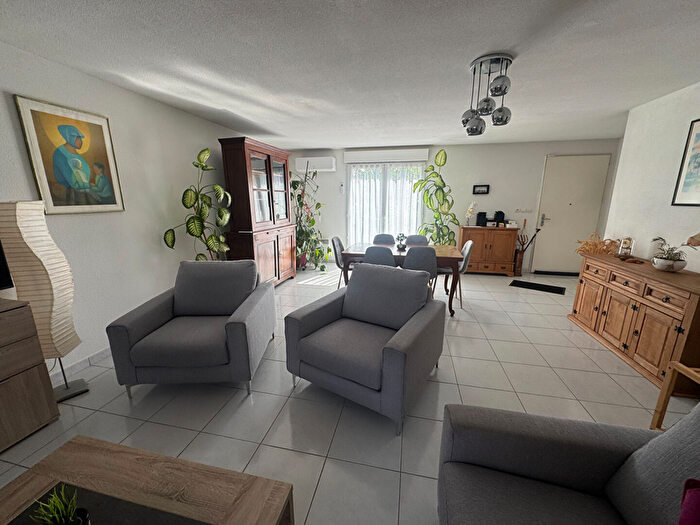 Maison 4 pièces à Daux, à vendre