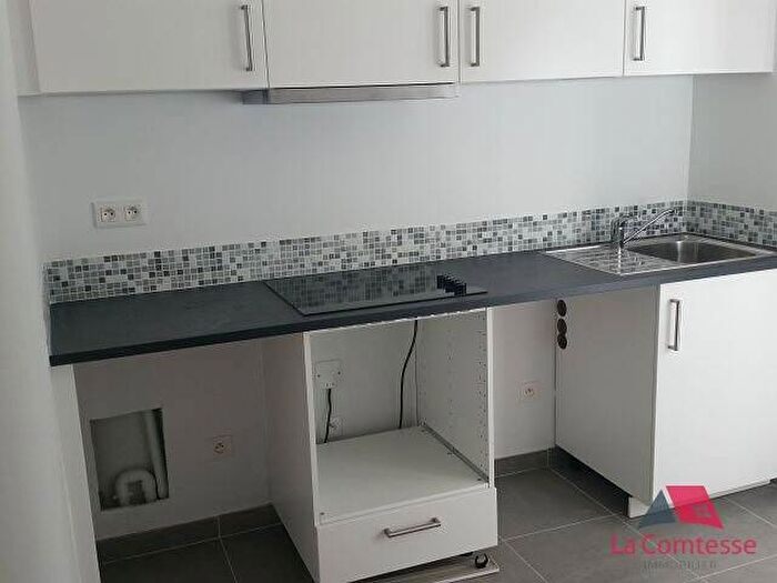 Appartement à louer - Castellane, Marseille ème arrondissement - 4 pièces - 3 chambres