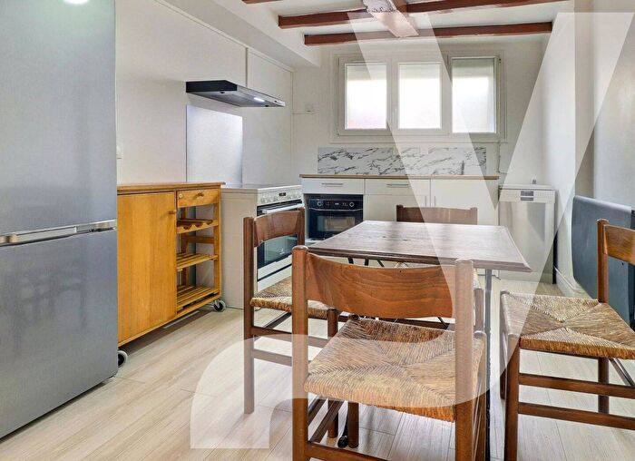 Appartement à louer - Plateau, Fontenay-sous-Bois - 3 pièces - 2 chambres