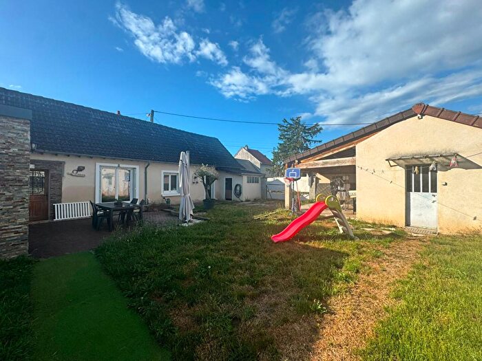 Maison 4 pièces à Vignoux-sur-Barangeon, à vendre