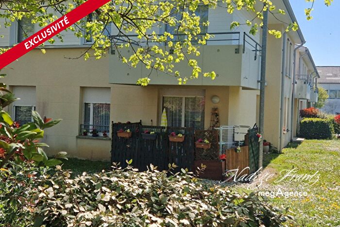 Appartement à vendre - Saint-Jean-dAngély - 3 pièces - 2 chambres