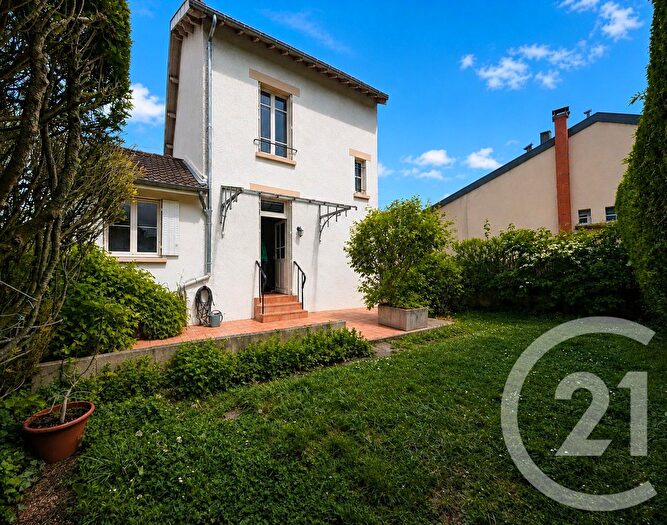 Maison 6 pièces à Châlons-en-Champagne, Centre-ville, à vendre